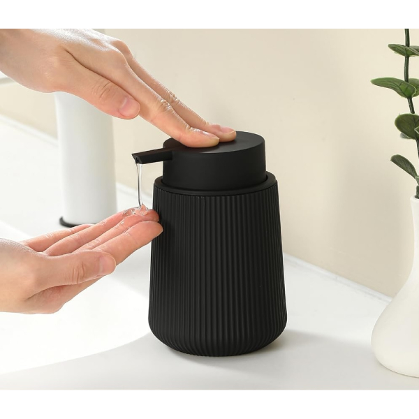 Hand Soap Pump Sanitizing Dispenser With 4K UHD Wifi Camera